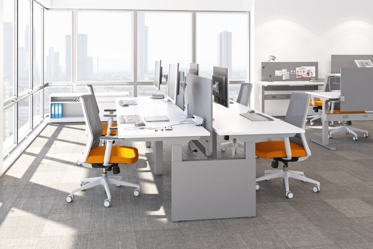 KINEX Height Adjustable Benching