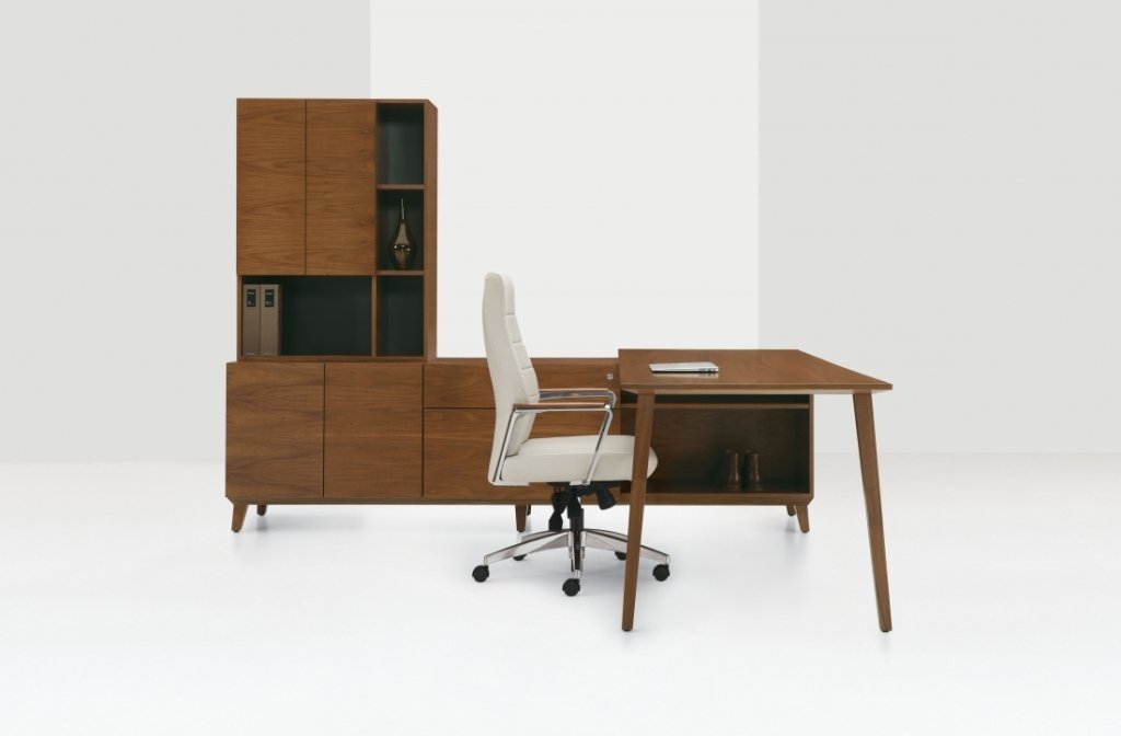 Corby Modern Executive Veneer Desking