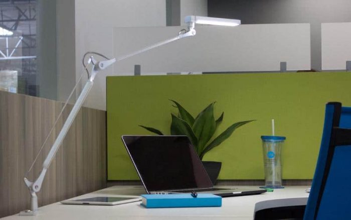 ESI Vivid-LEX Task Lighting With Built-In Dimmer