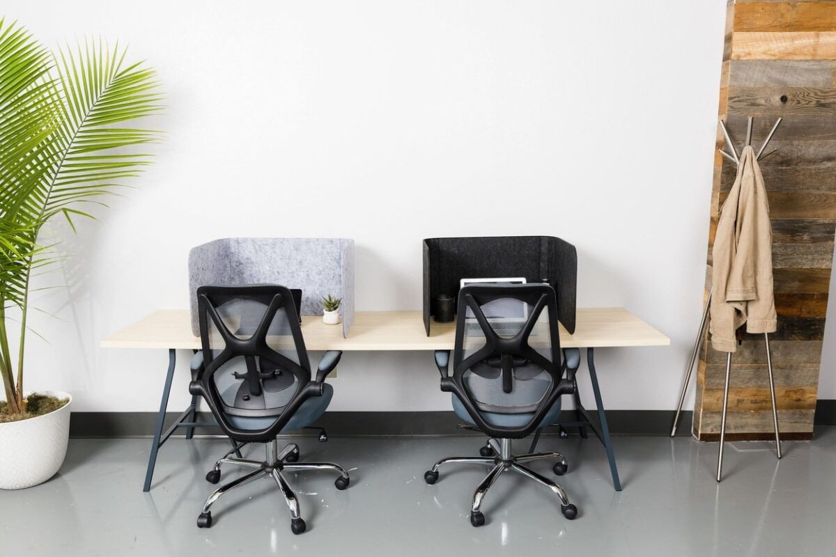 Hide Desktop Privacy Screen | Collaborative Office Interiors